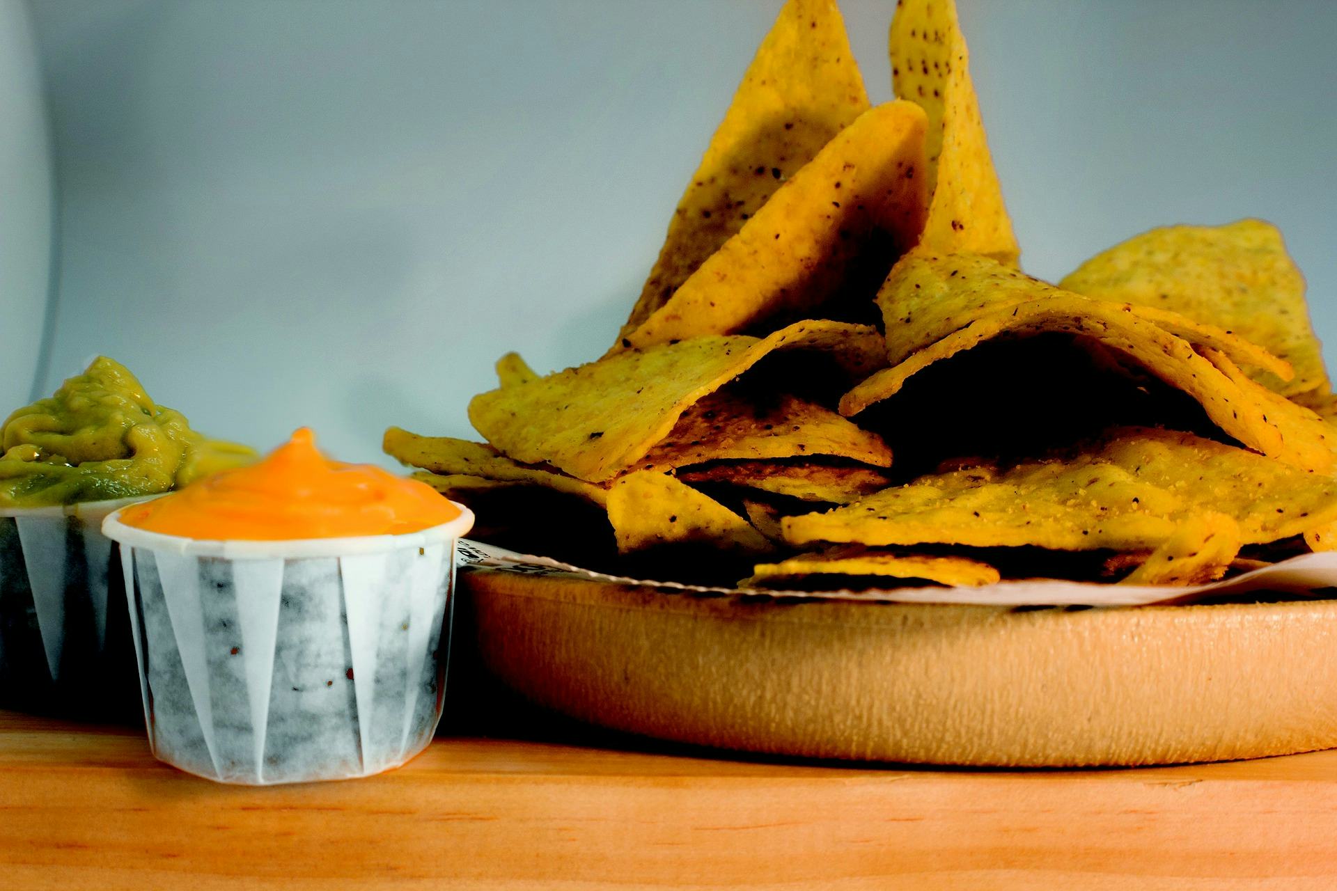 Botulism Confirmed In Recent Nacho Cheese Food Poisoning Scare — Here's ...