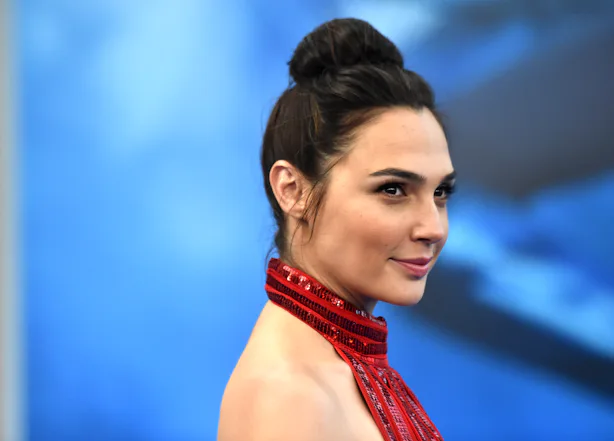 Photos Of Gal Gadot As Miss Israel Truly Capture Early 2000s Style