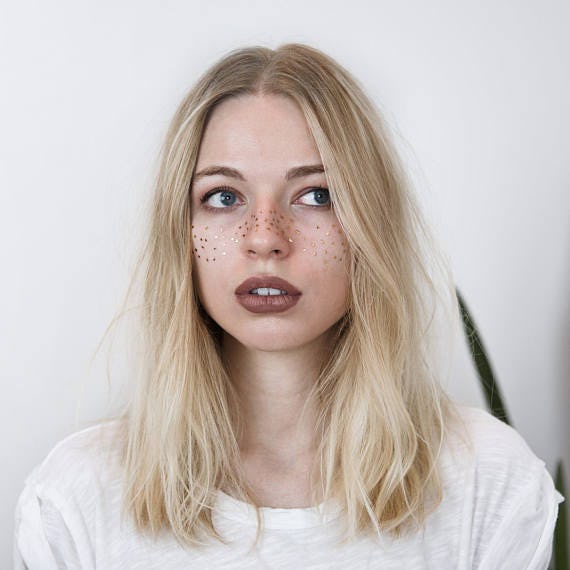 Golden Freckle Tattoos Are Incredible & Here's Where To Score Them