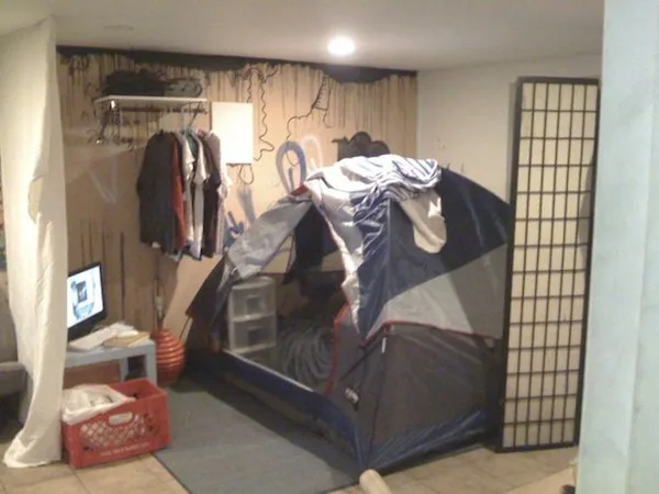 11 Depressing Apartments That Will Make You Never Want To Move To NYC