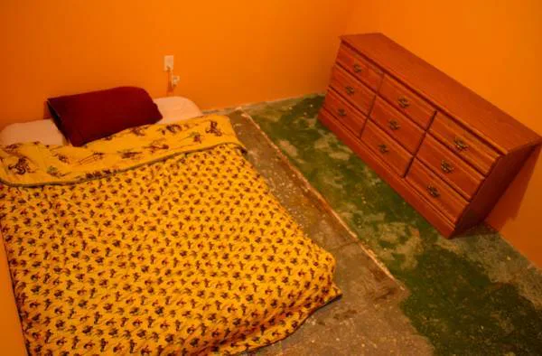 11 Depressing Apartments That Will Make You Never Want To Move To NYC
