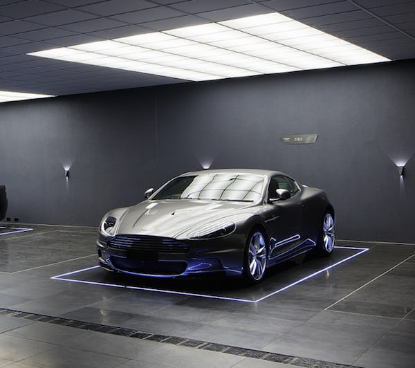 There's A Secret, 'Dark Knight'-Inspired Garage Underneath This Mansion ...