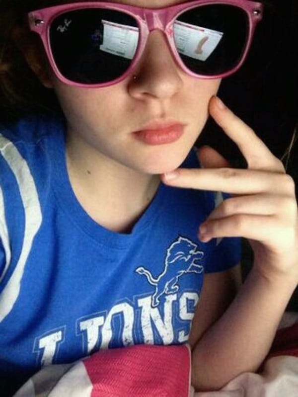 13 Unlucky People Who Totally Forgot Reflections Exist (Photos)