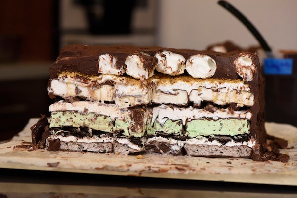 This Is How You Make 7-Layer Ice Cream Lasagna, You're Welcome