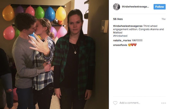 Girls Takes Pics Of Herself As The Third Wheel With Couples