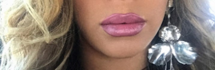 Beyoncé Fans Think She Got Lip Injections After Recent Pics