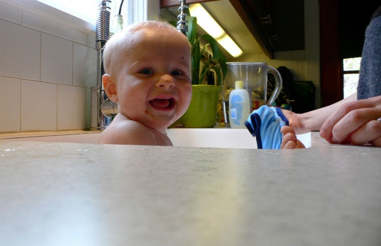 Baby Bath: How To Wash And Dry A Baby