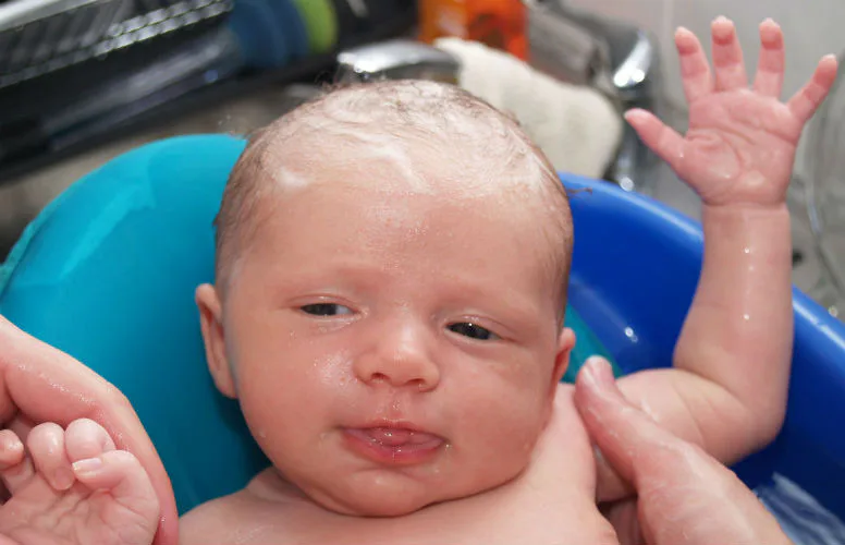 Baby Bath: How To Wash And Dry A Baby
