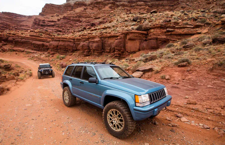 The Jeep Grand One Is a Modern Take on the Iconic 1993 Cherokee