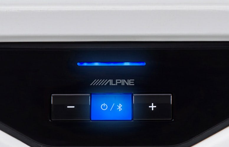 Grizzly Alpine ICE Is a Rugged Cooler With a Built-in Speaker System