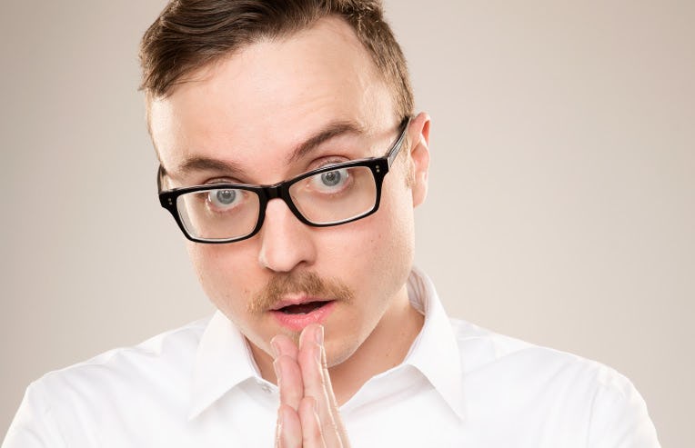 Vsauce Hosts Inspire Curiosity on a Global Scale Through Youtube Videos