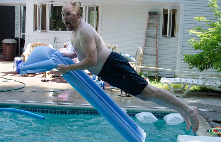 How To Make The Best Splash In the Pool, According to a Scientist