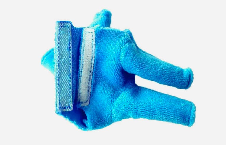 Fingerlings Accessories: The Best Playsets, Games, and Outfits Available