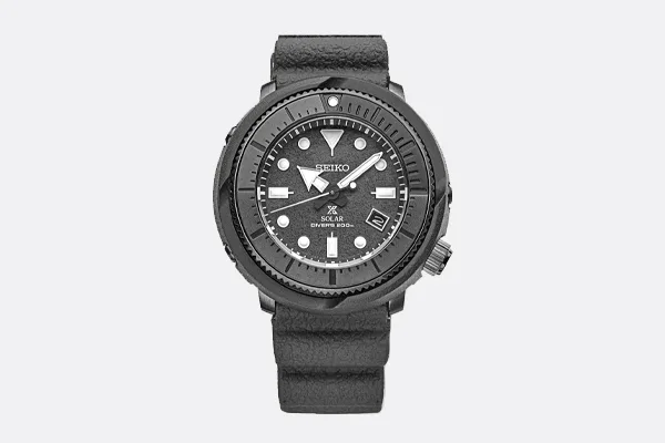 10 Waterproof Watches For Men to Wear All Summer Long