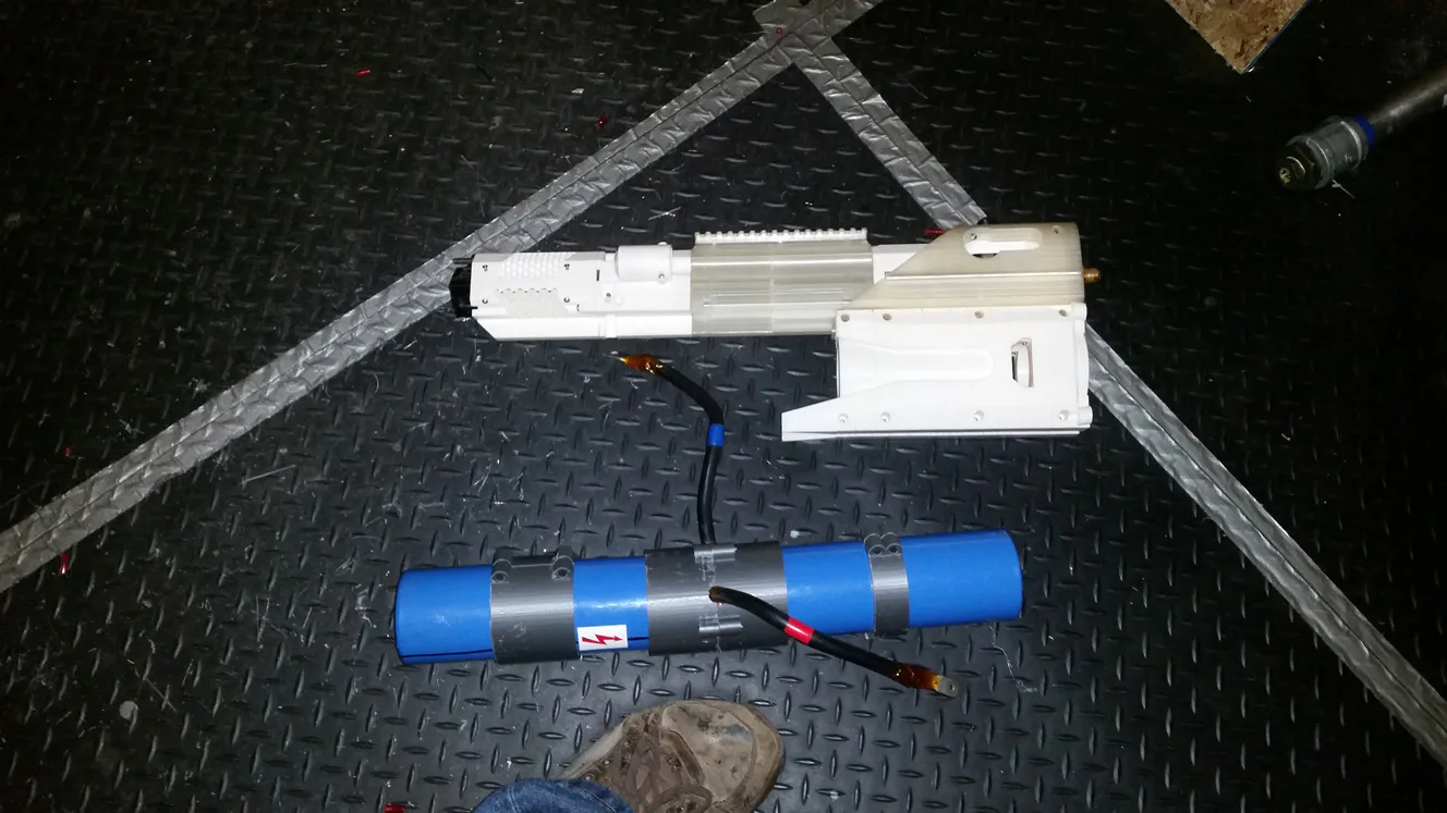 Some Genius 3D-Printed a Railgun That Fires Projectiles 559 mph