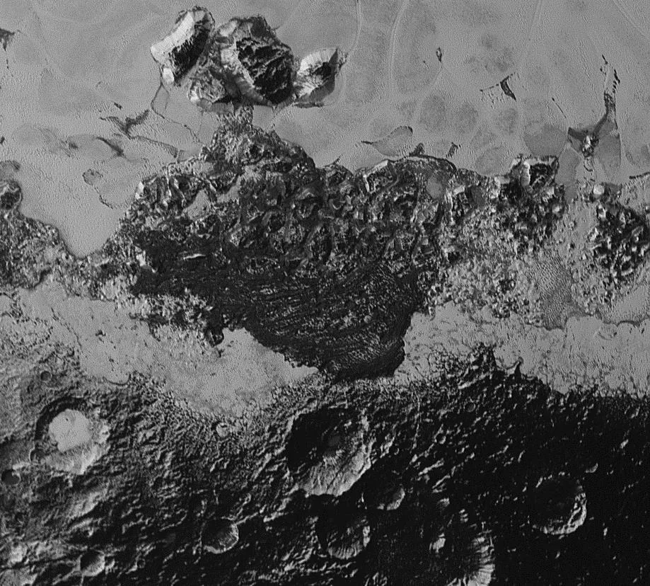 See These New Ridiculously Awesome Pictures of Pluto