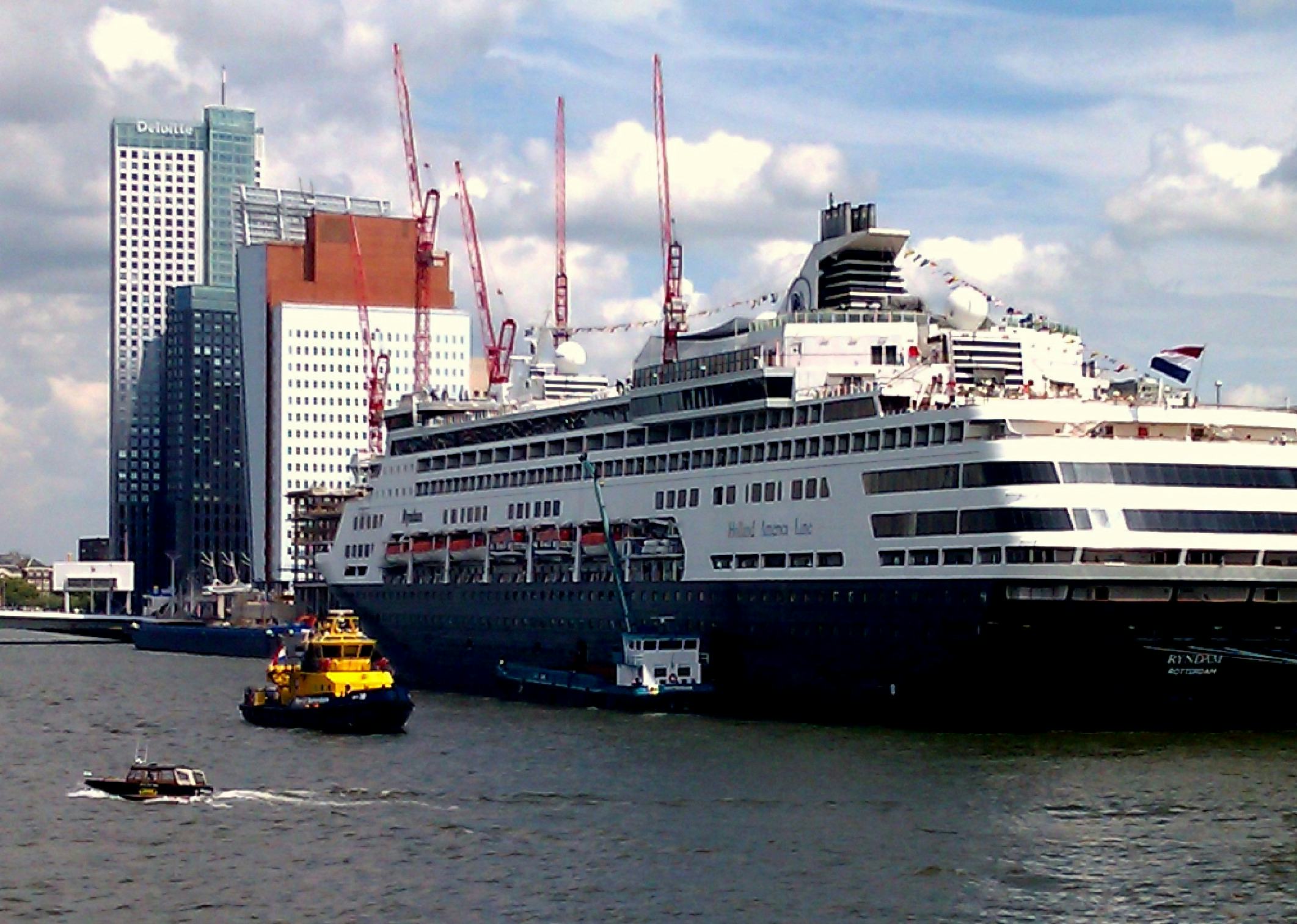 Autonomous Ships: IBM Is Fitting Europe’s Biggest Port to Support New Boats