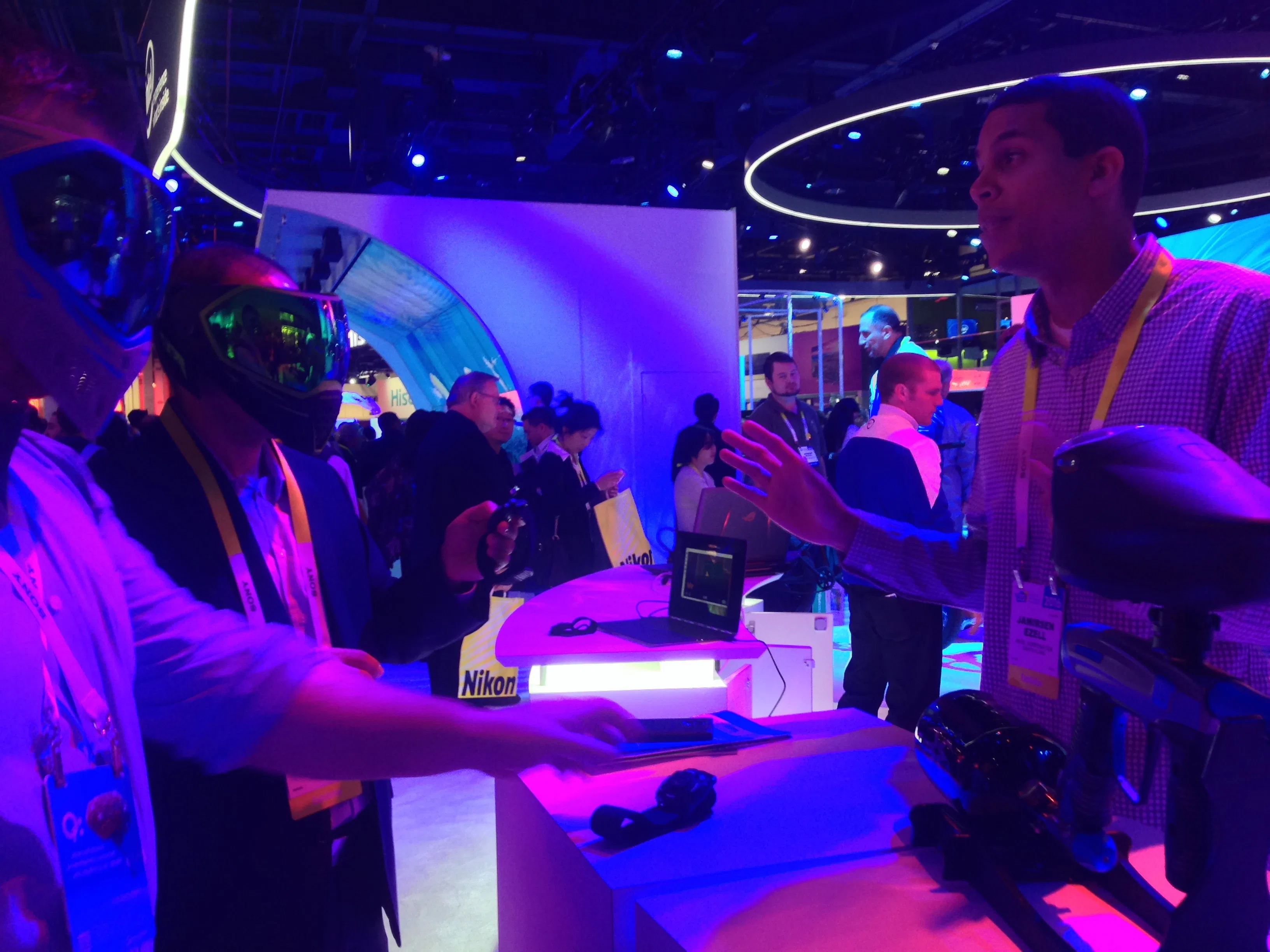 We Talked to CES 2019's Most Hilarious Hater About Why He Still Goes