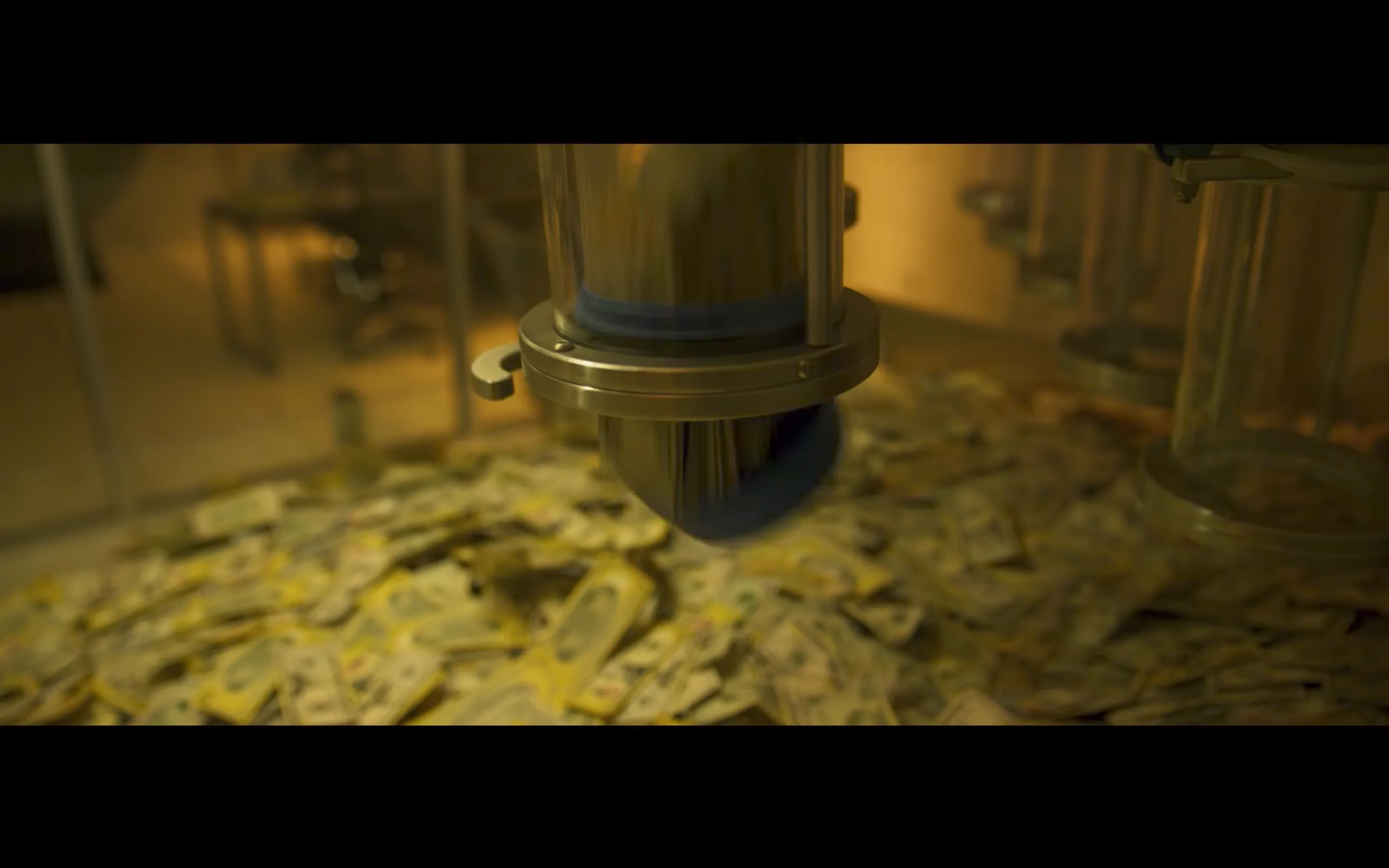 Daniel Craig's 'Logan Lucky' Bomb Is Basic High School Chemistry