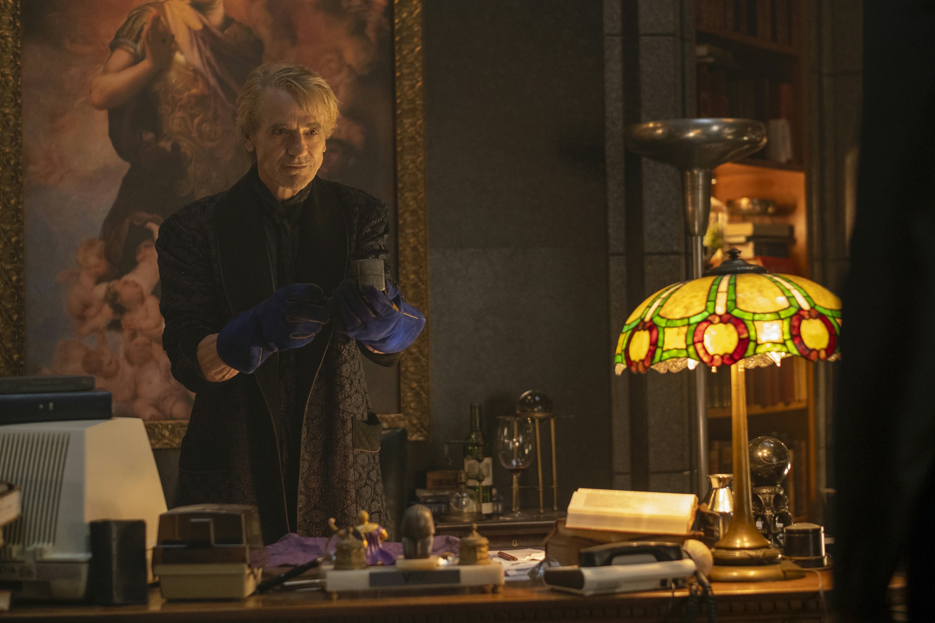 'Watchmen' Adrian Veidt timeline: Ozymandias' journey, explained