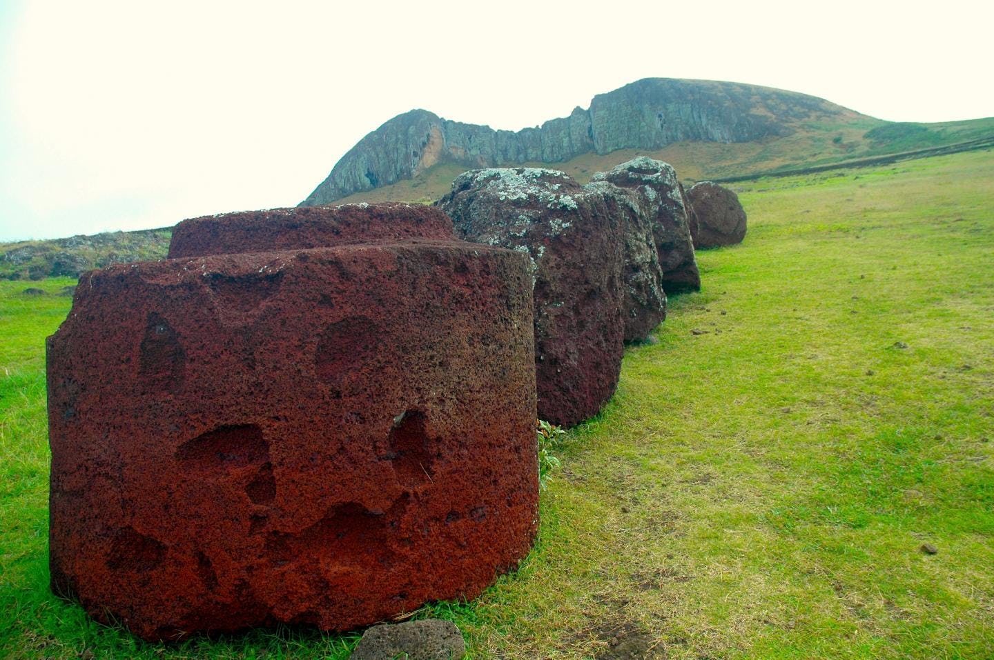 Giant Stone Hats Reveal Secrets of Easter Island Inhabitants