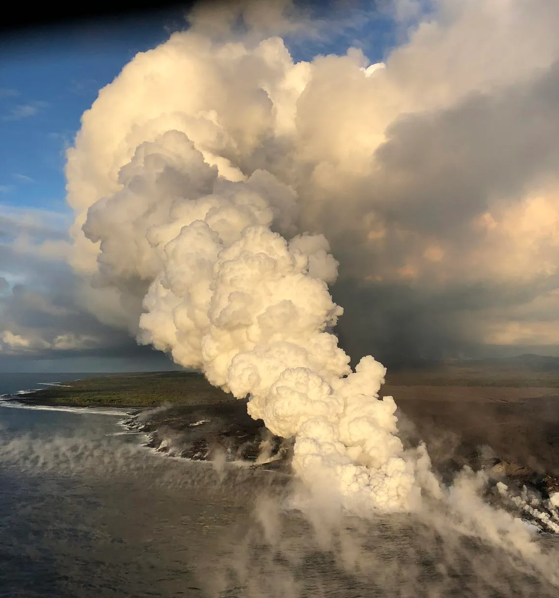 Kilauea Update: Basketball-Sized Lava Bomb Hurled at Boat Leaves 23 Injured