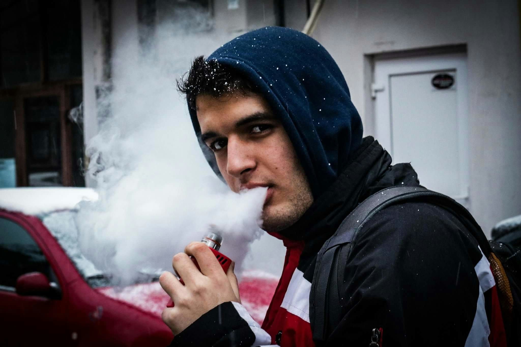 After three years, vaping's toll on the lungs finally starts to emerge