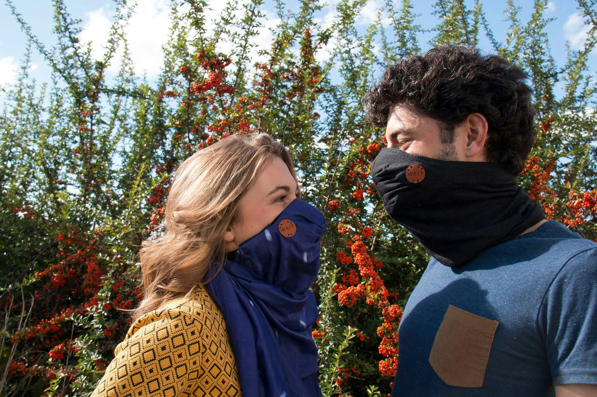 Smog-Filtering Scarf Mikes Biking Through Cities Easier