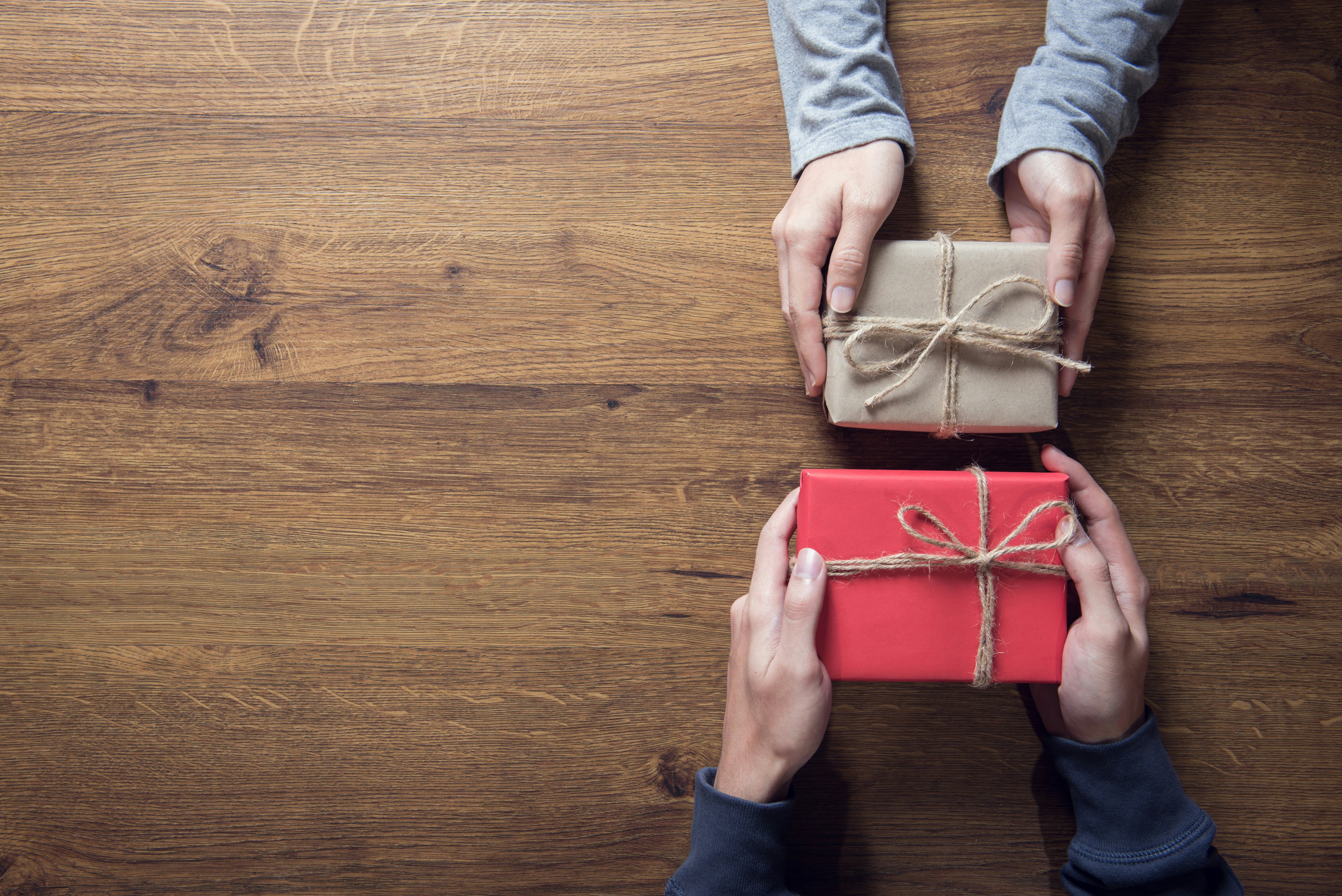 3 ways you can become a better gift-giver according to science