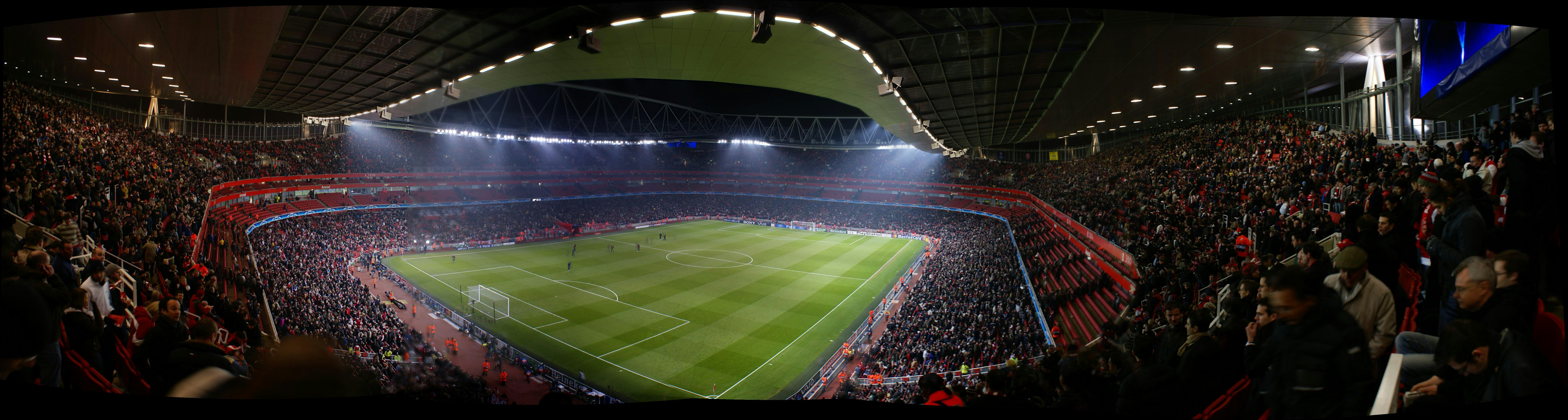 A Battery-Powered Soccer Stadium Is Lighting Arsenal F.C. Matches