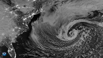 What Is Thundersnow? Rare Weather Event Hits East Coast