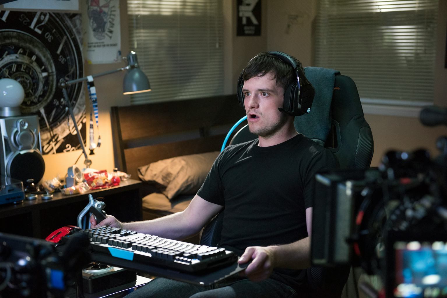 'Future Man' Star Josh Hutcherson Told Us Who He Mains in 'Overwatch'