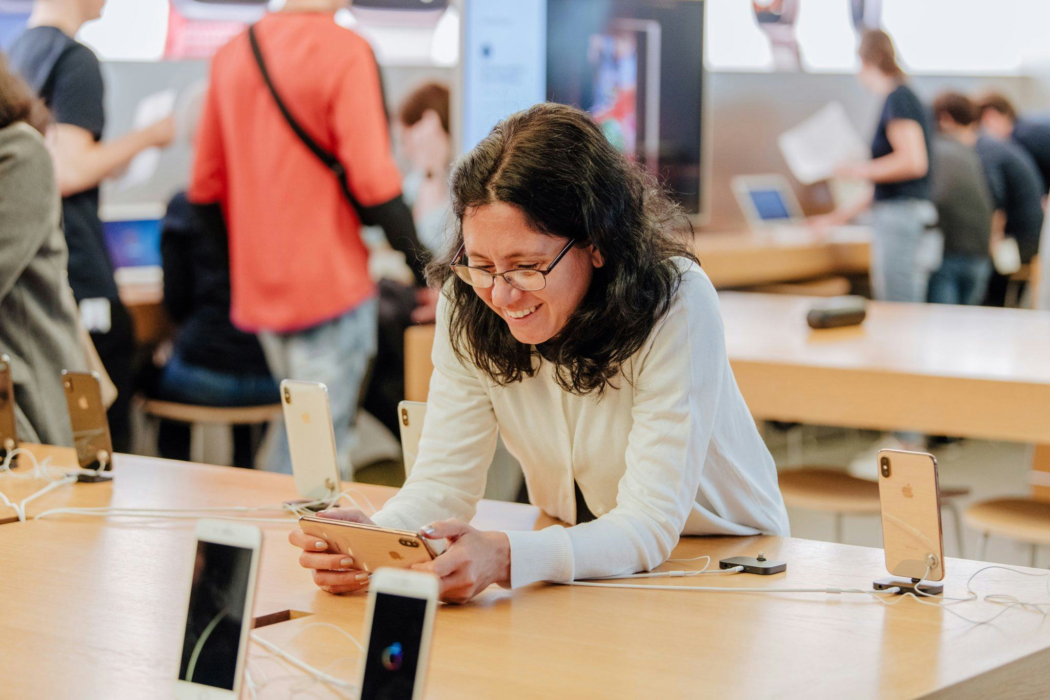 iPhone XS Launch: Why Fans Lined Up to Get Apple’s New Device