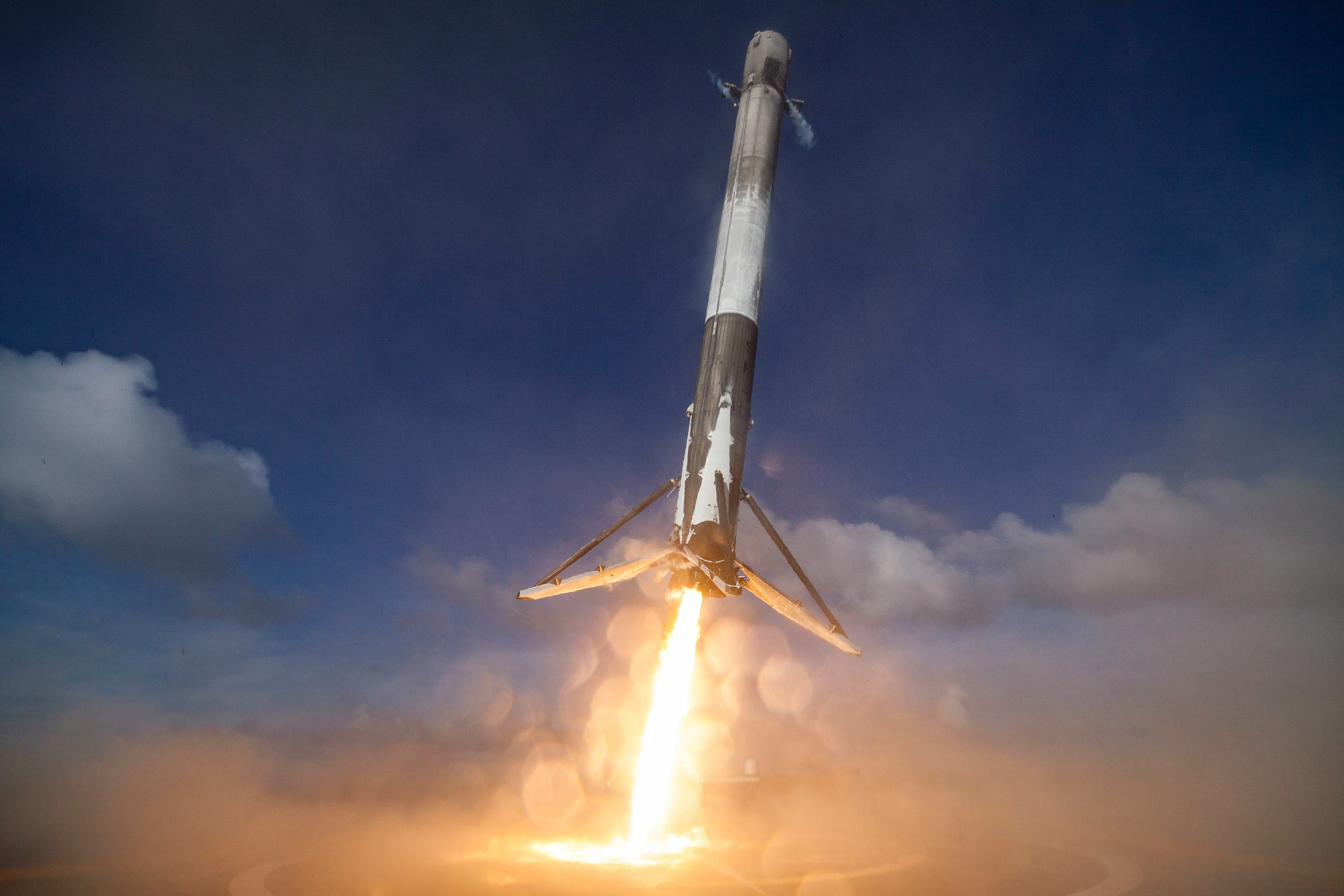 SpaceX Releases Photos of Tilted Falcon 9 Rocket Floating Back to Port
