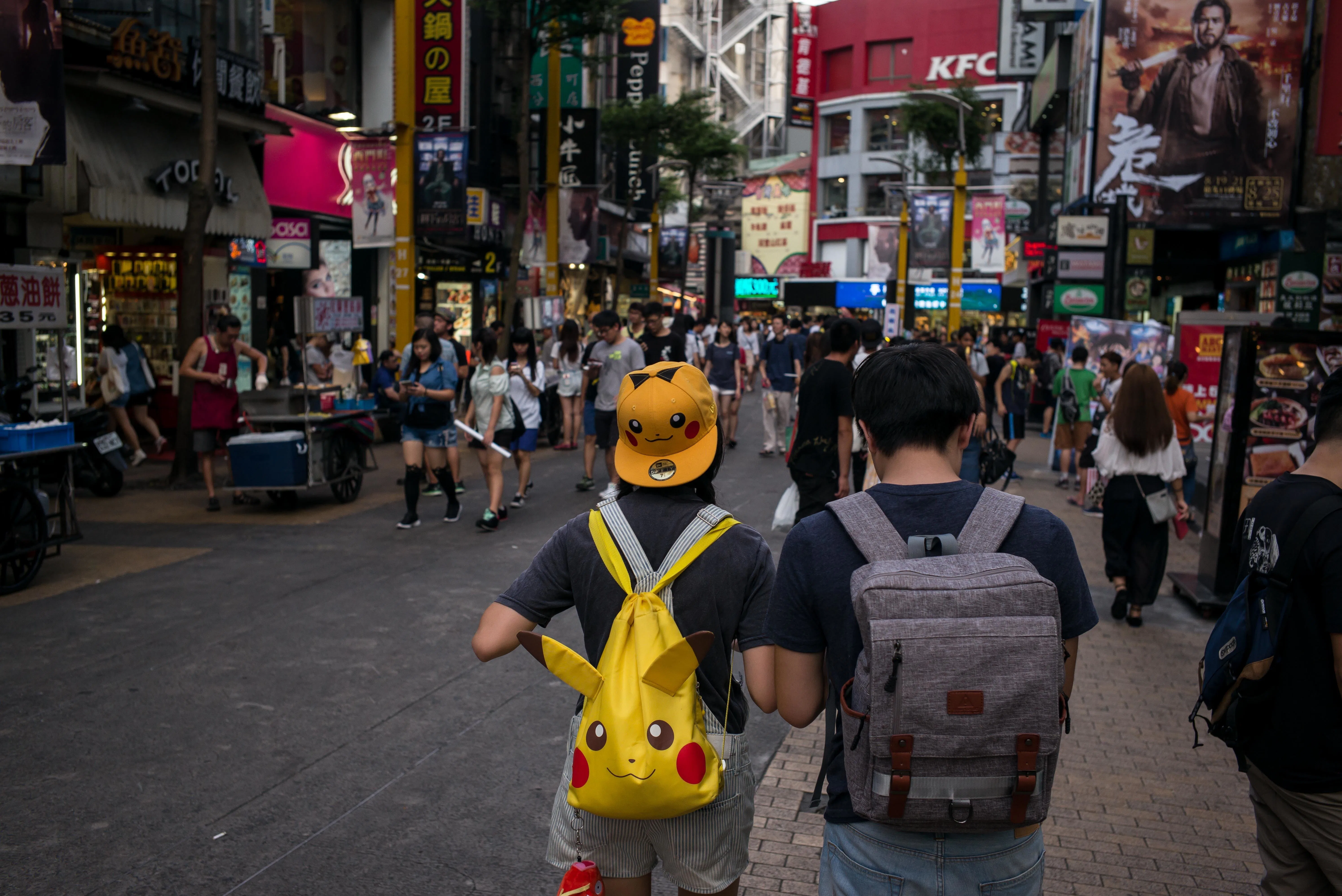 Here's What People Still Playing 'Pokemon GO' Are Doing