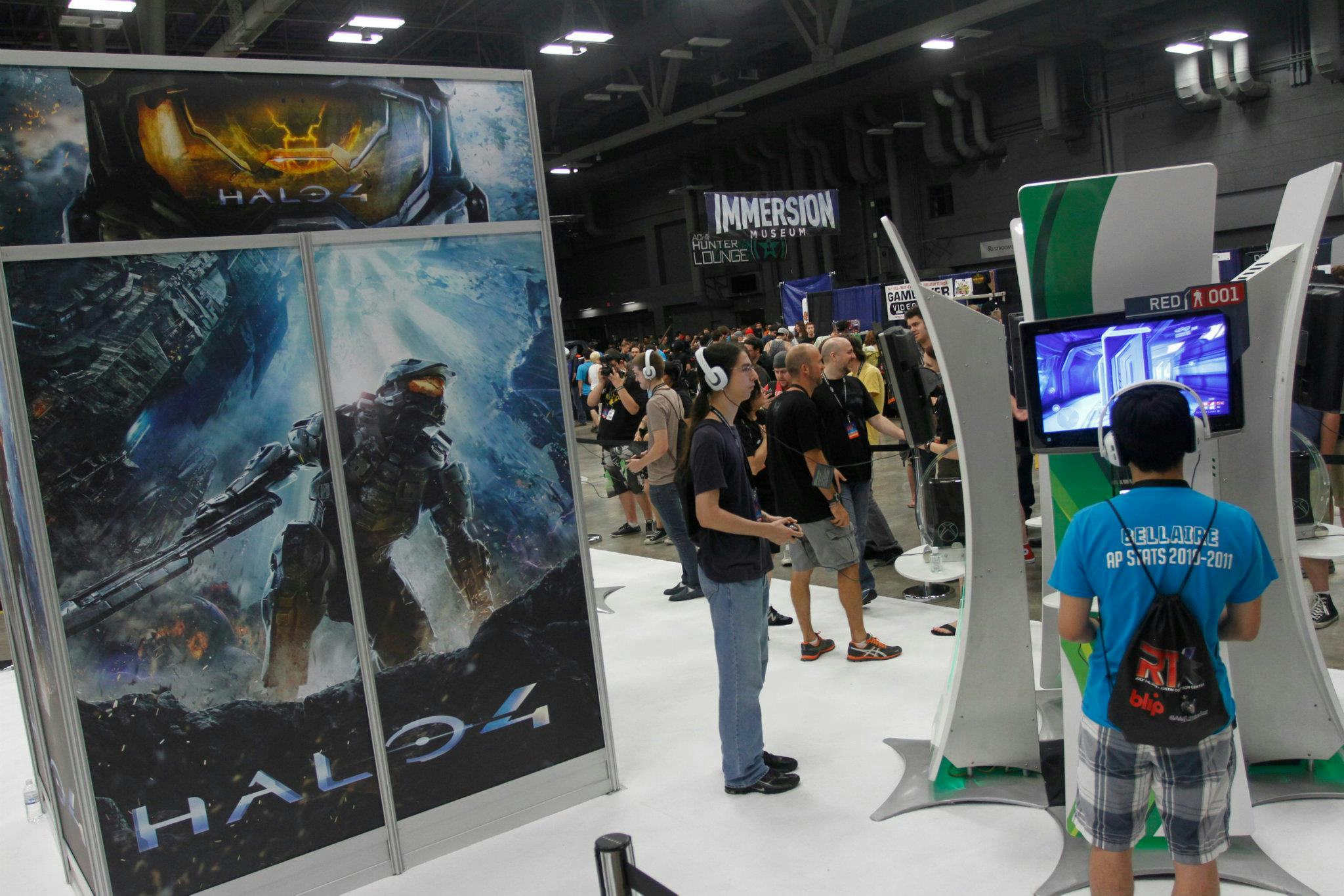 RTX: The Oral History of Rooster Teeth's Conventions