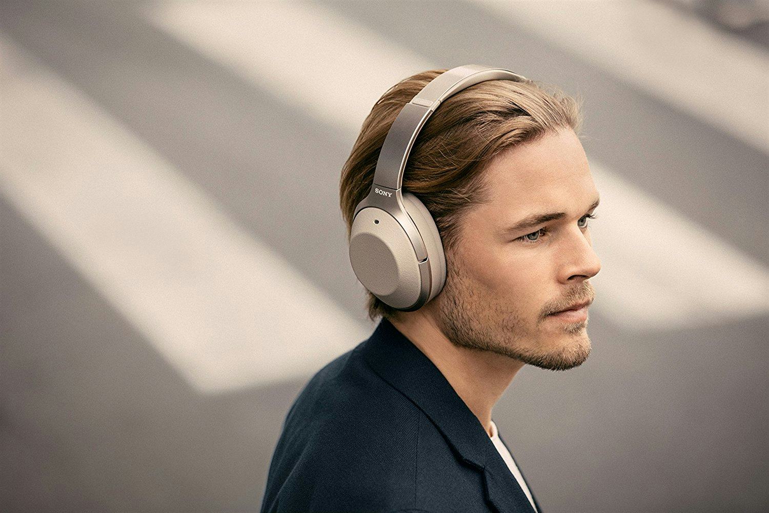 5 High-End Gadgets That Will Be on Every Tech Die-Hard's End of Year List