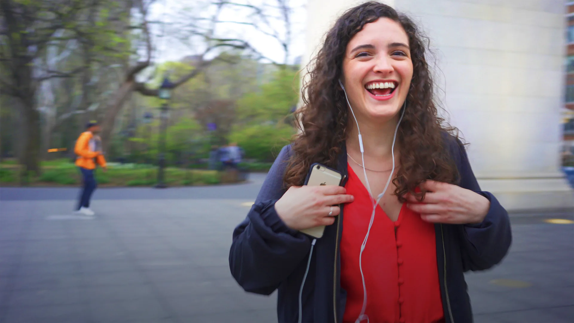 What Happens to Your Brain When You Listen to Music, According to Science