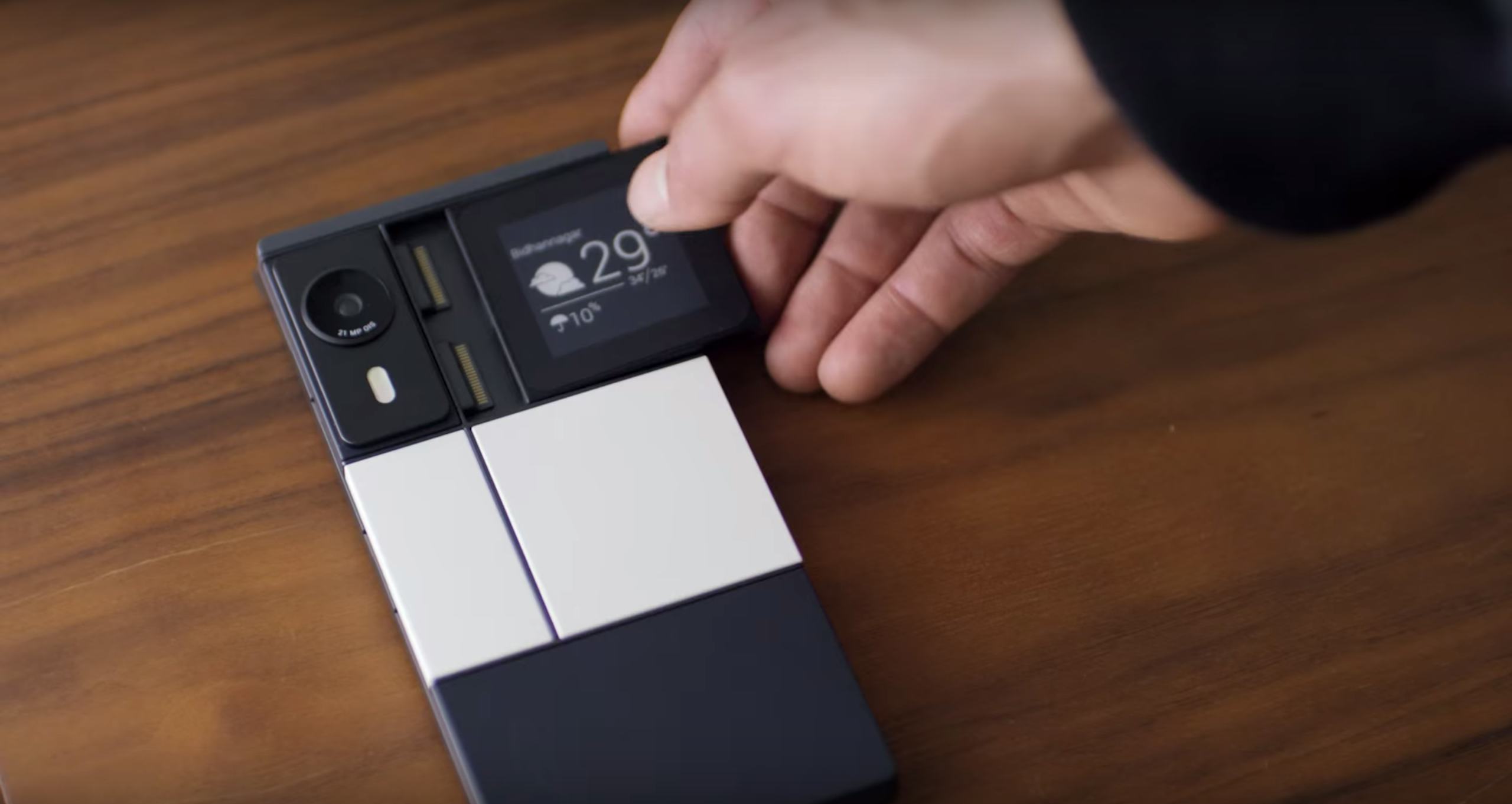 7 Specialized Uses for Google's Ara Modular Phone Coming in 2017