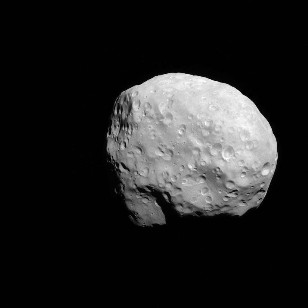 Cassini Spacecraft Offers Photos of Saturn's Moon Prometheus