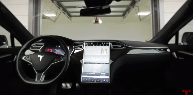 Tesla Updates Summon Feature Shortly After Autonomous Crash of Model S