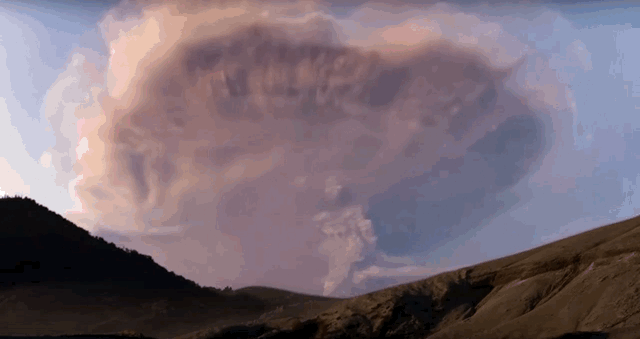 The Science Behind This Crazy Volcanic Lightning, Briefly Explained