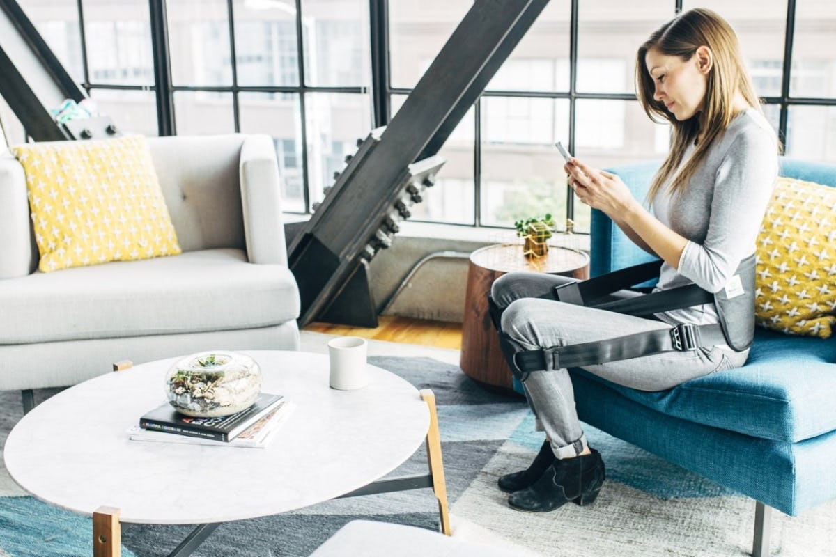 This Deceptively Simple Back Brace Perfects Posture in 15 Minutes a Day