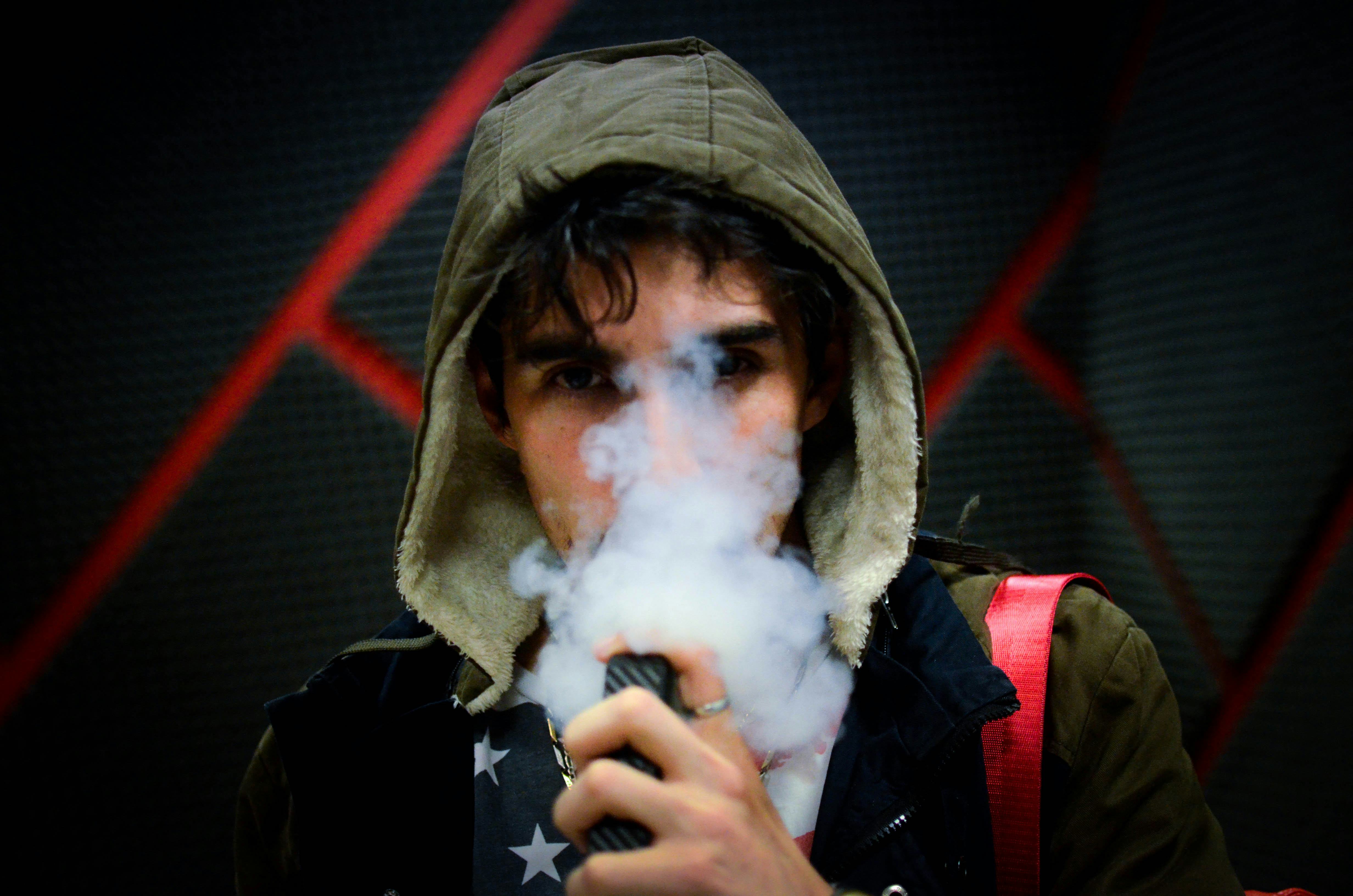 Vaping's Sticky Link to Mucus and Phlegm Revealed in E-Cigarette Study