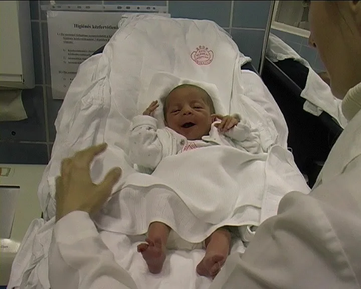 Are Baby Smiles Real or Just a Reflex? A Newborn Psychologist Weighs In
