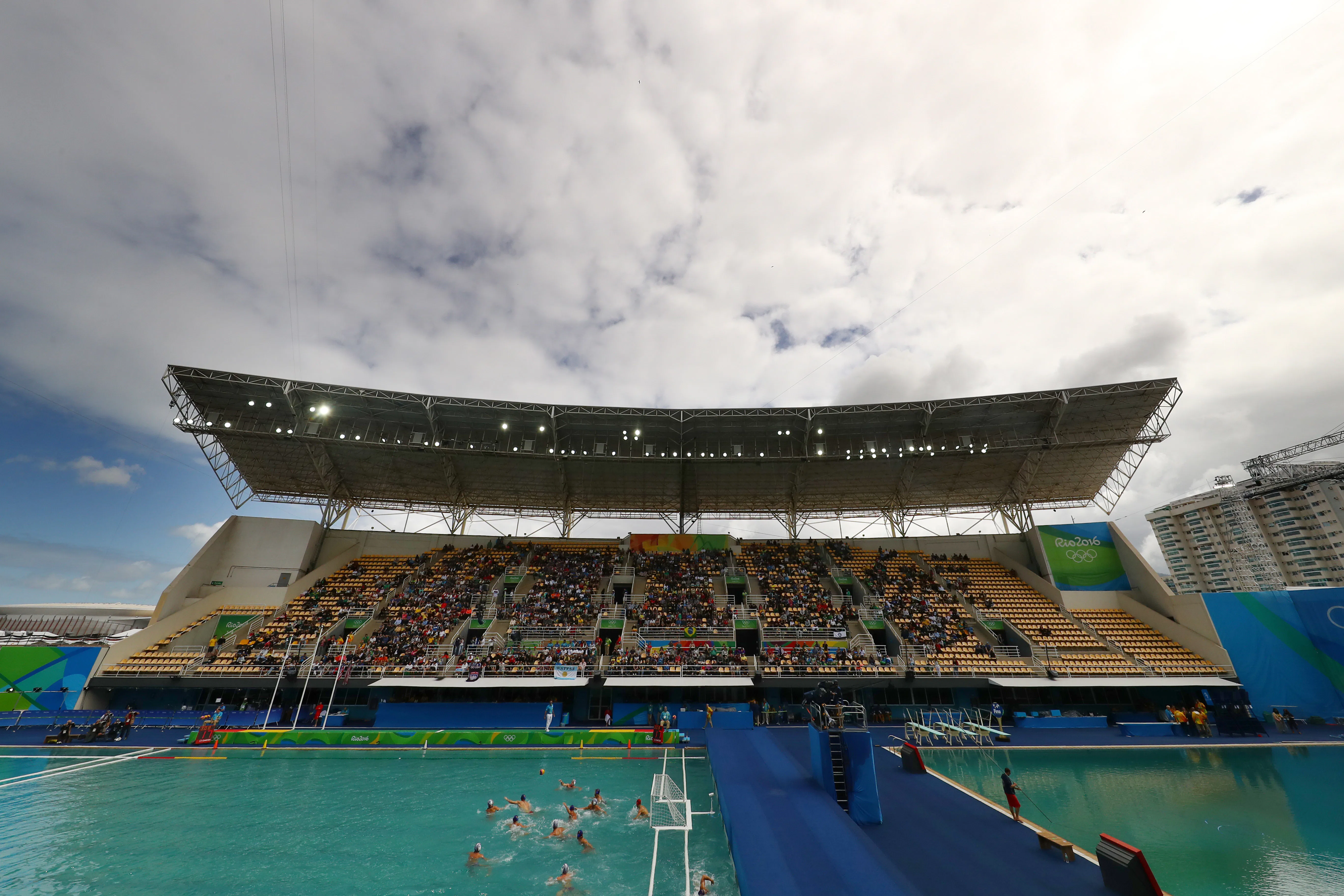 Green Diving Pool Open For Olympic Diving Semifinals Rio 2016