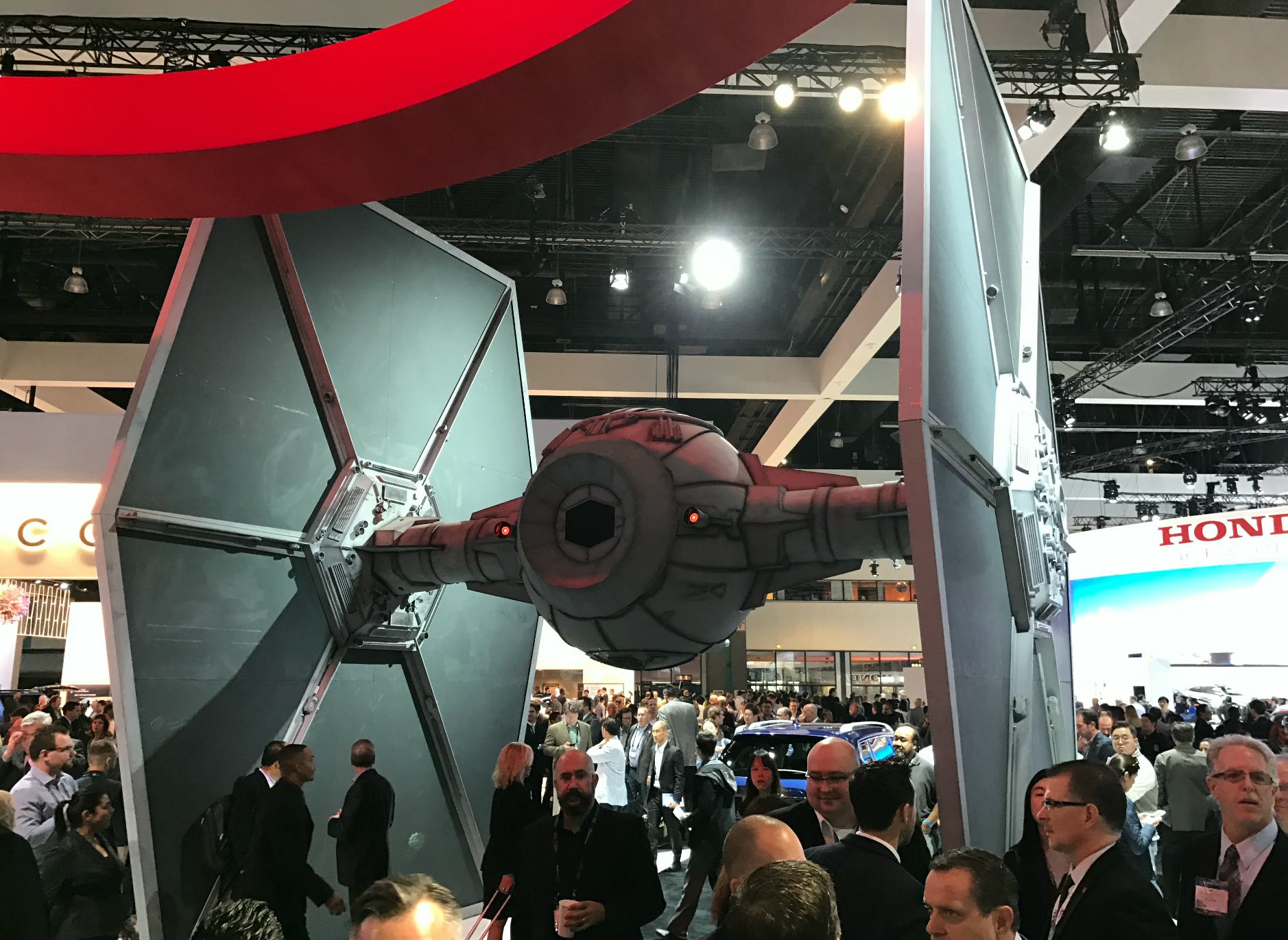 Nissan Debuts Its 'Star Wars: Rogue One' Car at LA Auto Show