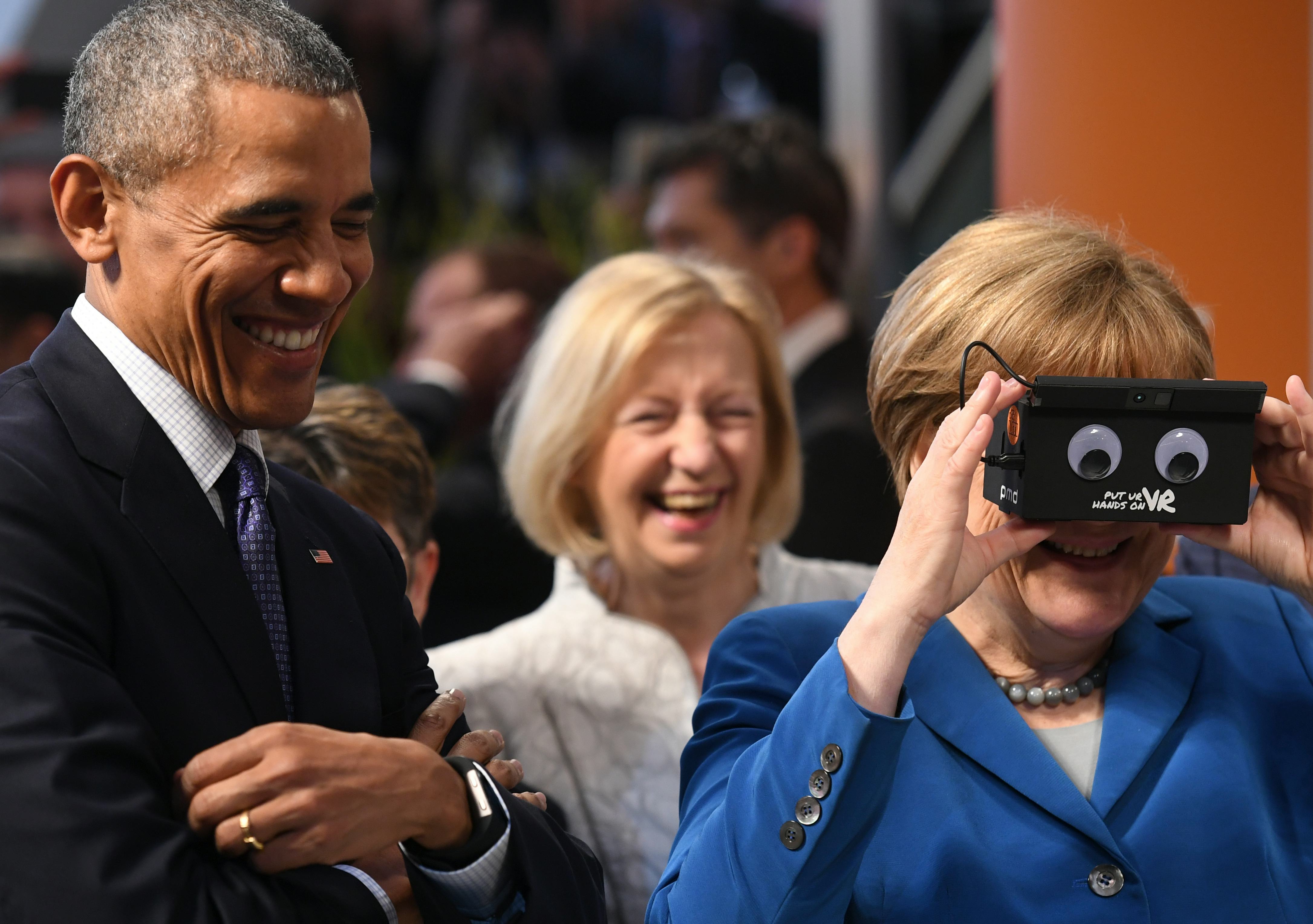 Obama Was Amazed at His First Experience With a Virtual Reality Headset