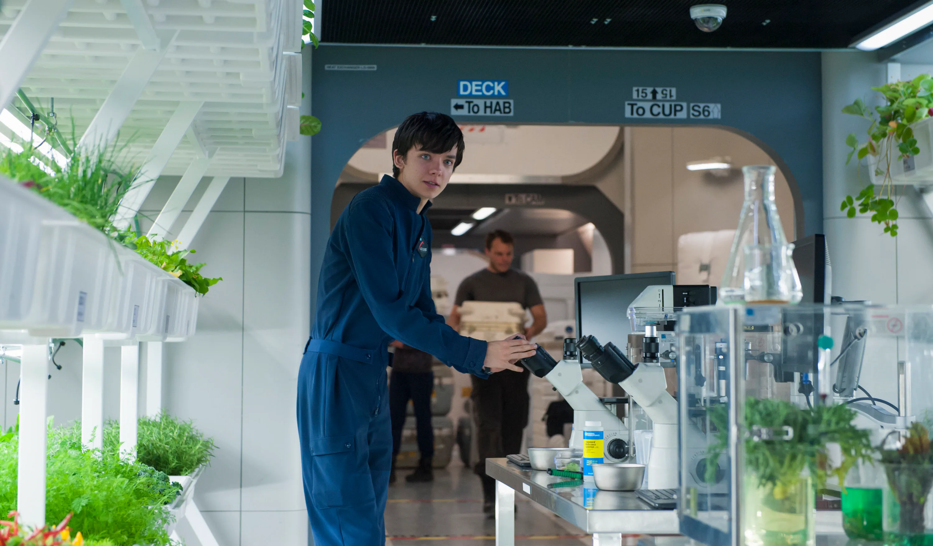 Making Planet Earth Look New in 'The Space Between Us'