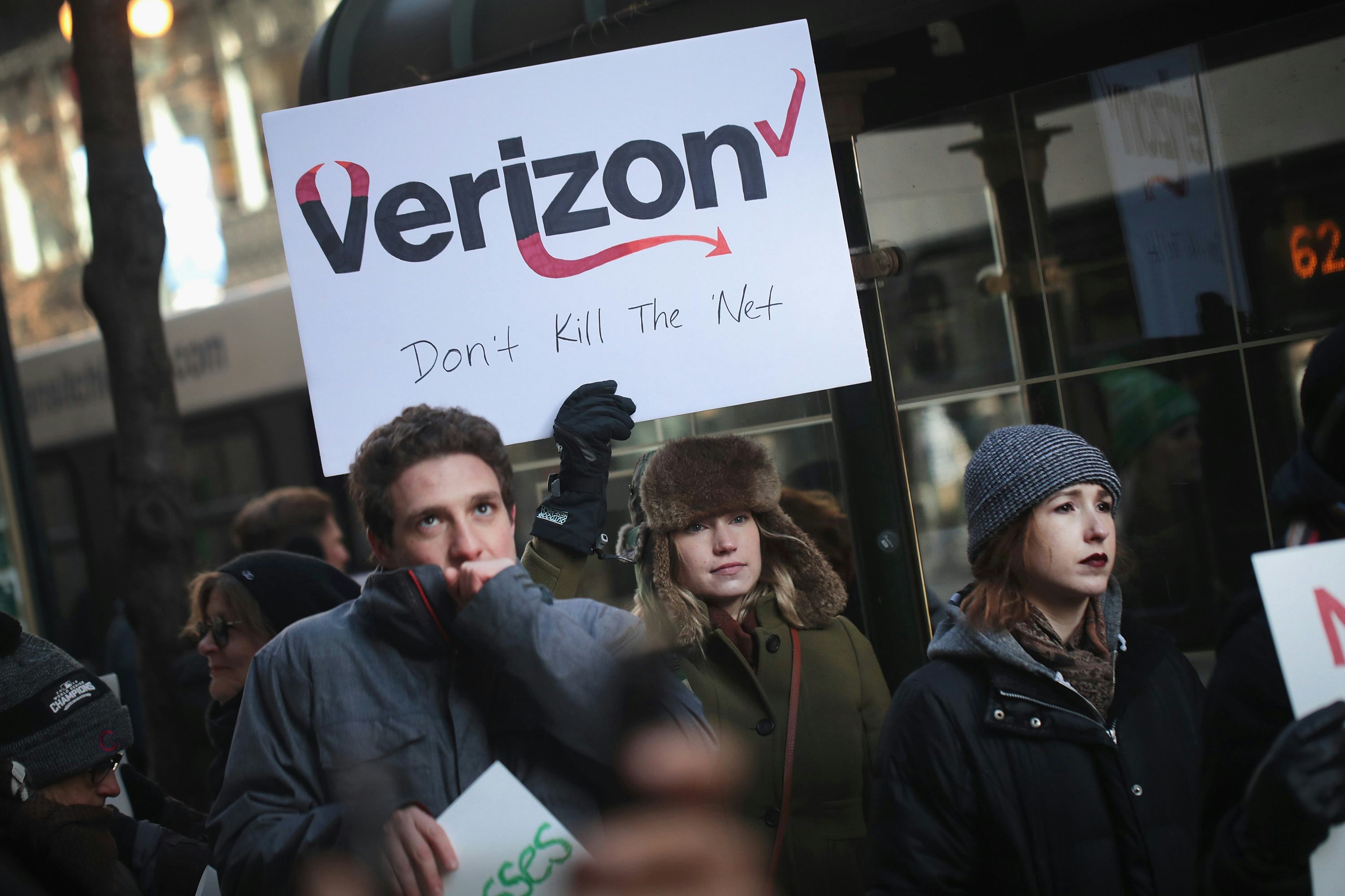 10 Signs Perfect for the Net Neutrality Protests Today